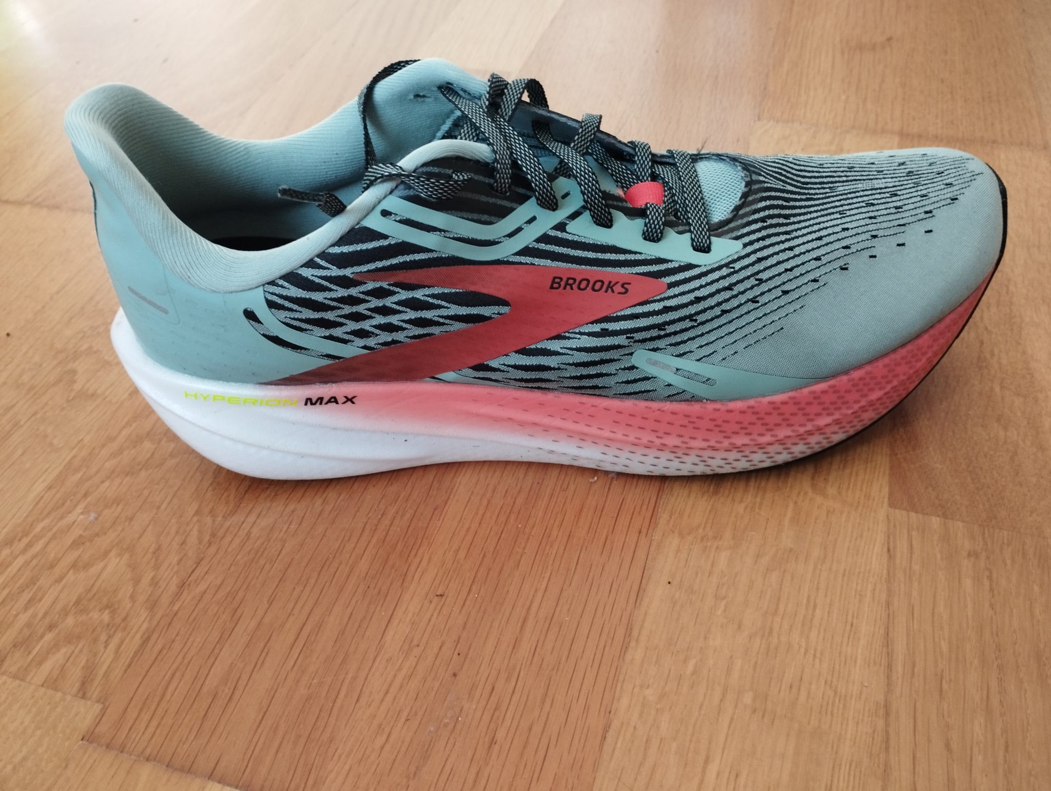 TEST COMPLET: Brooks Hyperion Max - Running-up